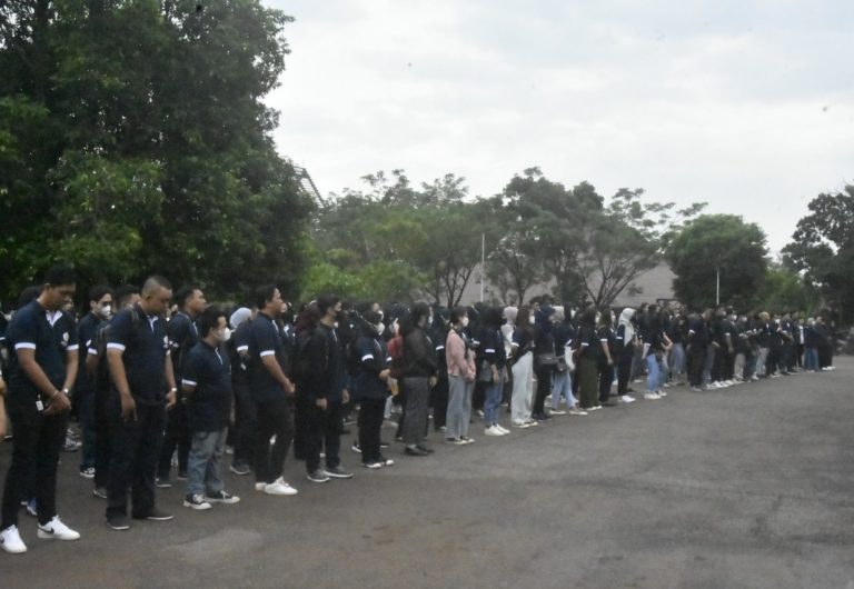 PEMBUKAAN KULIAH KERJA NYATA DAN MAGANG SEMESTER GASAL TAHUN AKADEMIK 2022/2023 SEKALIGUS ...